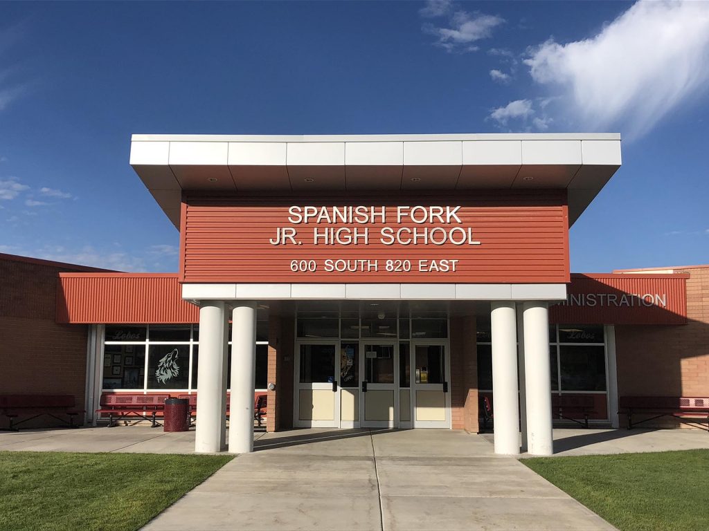 Spanish Fork Jr HS Entry & Drop Off – WPA Architecture